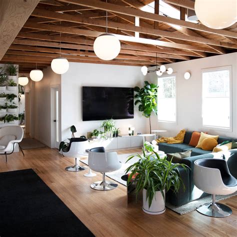 The Schoolhouse Trade Program