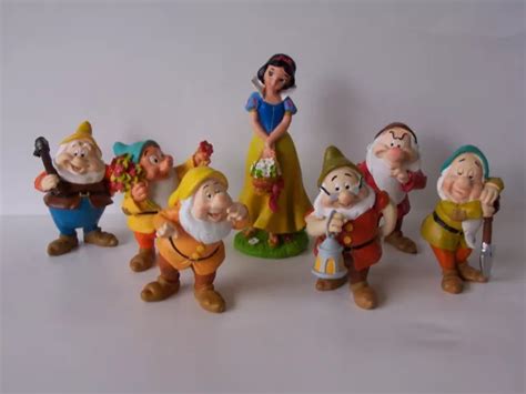 Disney Snow White And The Seven Dwarfs Ceramic 5 Figurines V £3188