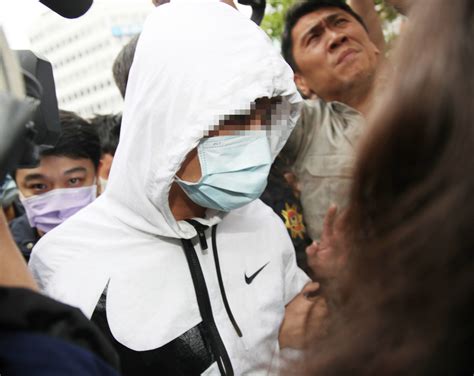 黑衣人討債潑蟑螂案 吳男移送北檢 圖