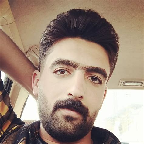 𝑀𝑜ℎ𝑠𝑒𝑛 Mohsen F 03 On Threads