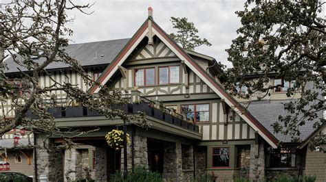 First Look Inside Victorias Rosemead House