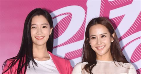 조여정 클라라 옆 복근에 힘 팍 주고~[포토엔]