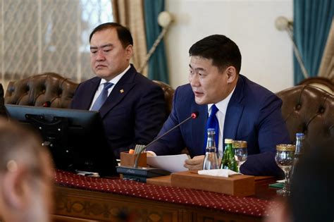 Ерөнхий сайд Л Оюун Эрдэнэ Исламын Бүгд Найрамдах Пакистан Улсын Ерөнхий сайд Шехбаз Шарифтай