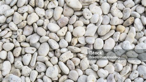 Banyak Tekstur Batu Kecil Dan Latar Belakang Merapatkan Batu Pantai Foto Stok Unduh Gambar