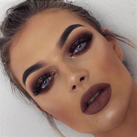 Seductive Makeup Looks For Night Out Creative Eye Makeup Eye Makeup Tips Blue Eye Makeup
