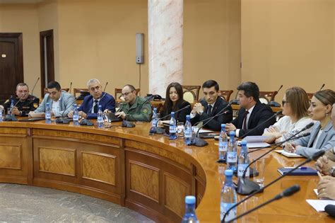 Eng ‼️ Պաշտպանության նախարարությունում քննարկվել են Մարդու իրավունքների