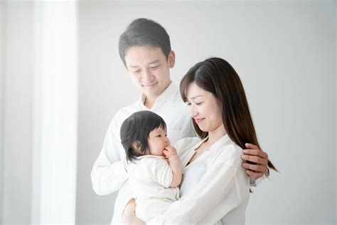 【児童手当の拡充】2024年12月に前倒し！「3人目3万円」の思わぬ落とし穴とは 手当増額の裏で税負担が増える可能性も Limo