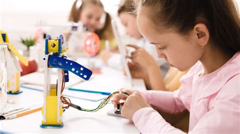 20 Stem Steam Makerspace Activities For Elementary Groups