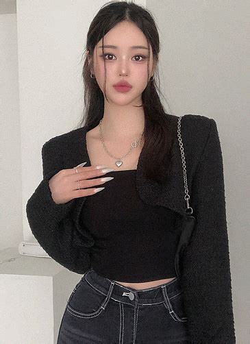 [가격실화 고급져요 ] 마쥬 어깨패드 노카라 라운드 볼레로 크롭 트위드 자켓 아이 그린 블랙 에이블리