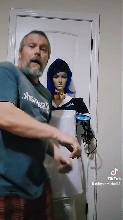 Back To Detroit Becoming Human Outfit With Demi Subverse Wig Youtube