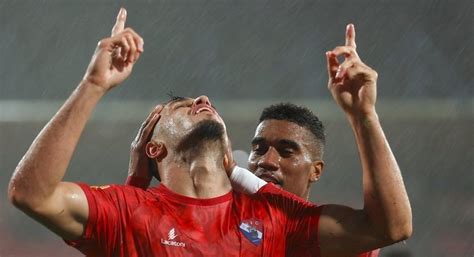 باشگاه پرسپولیس برای جذب این لژیونر وارد مذاکره شد روزنو