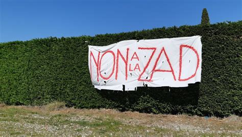 Les riverains et la maire s opposent sur une zone d aménagement à Sarrians ici