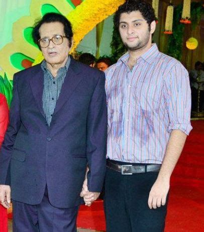 Manoj Kumar Family Wife Son Babe Father Mother Marriage Photos Biography Profile