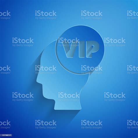 파란색 배경에 격리 된 인간의 머리 아이콘 내부 의 Vip를 잘라 종이 종이 아트 스타일입니다 벡터 1위에 대한 스톡 벡터 아트