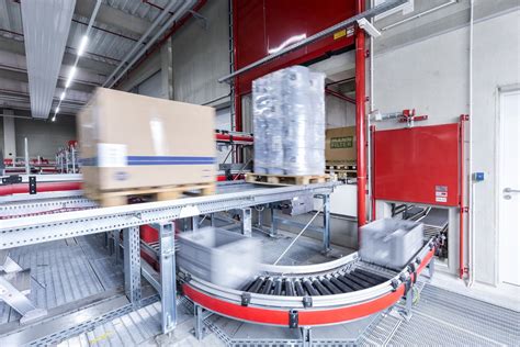 Full Case Solutions Material Handling And Palletizing Tgw Logistics
