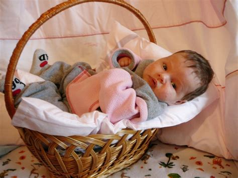 Самое главное и ценное в жизни это семья Сначала та в которой ты рождаешься а затем та