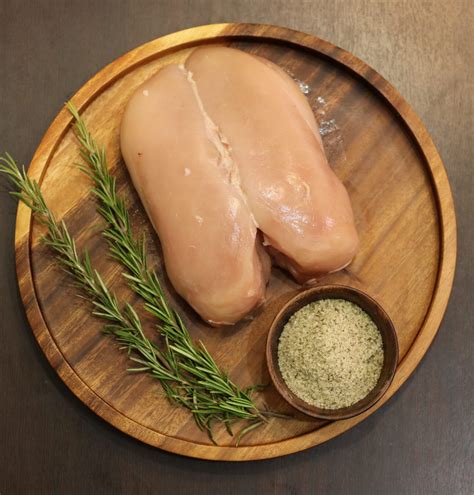 Petto Di Pollo Intero Macelleria Pinnelli Milano