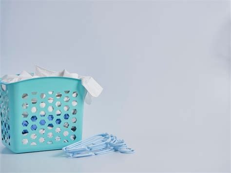Cesta Con Ropa Sucia Para Lavar Foto Premium