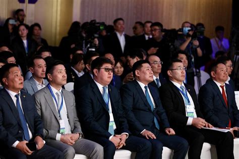 Л Оюун Эрдэнэ Нийслэлийн холбоосгүй авто замуудыг холбоход санхүүжилтийн бүхий л хэлбэрийг ашиглана