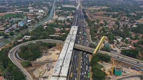 Polri Antisipasi Kemacetan Di Jalan Keluar Tol Elevated Jakarta