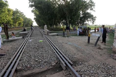 20 Sikh Pilgrims Dead 5 Injured After Train Hits Bus In Pakistan