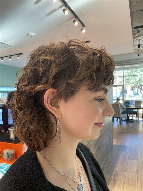 Curly Mullet Haircuts For Wavy Hair Curly Hair Photos Haircuts For
