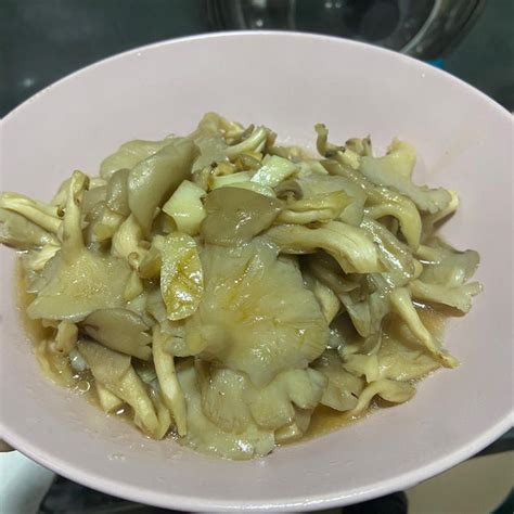 【清炒秀珍菇的做法步骤图，清炒秀珍菇怎么做好吃】欧婕妮下厨房