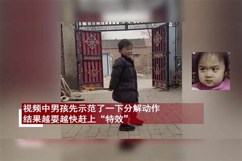 男孩教别人学习孙悟空耍棍分解示范后快赶上特效网友目瞪口呆