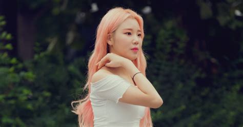 Bnt포토 모모랜드 주이 흥부자의 완벽한 몸매