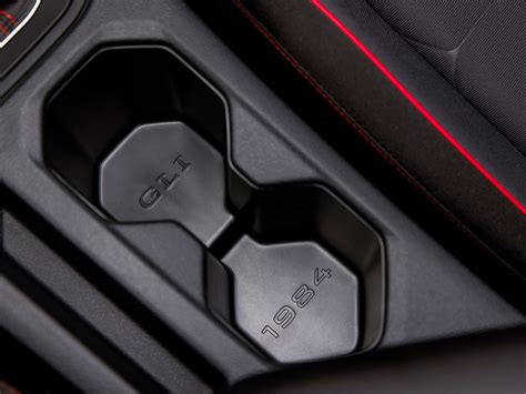 Galeria de fotos Volkswagen Jetta GLI terá série para comemorar os 40 anos AUTOO