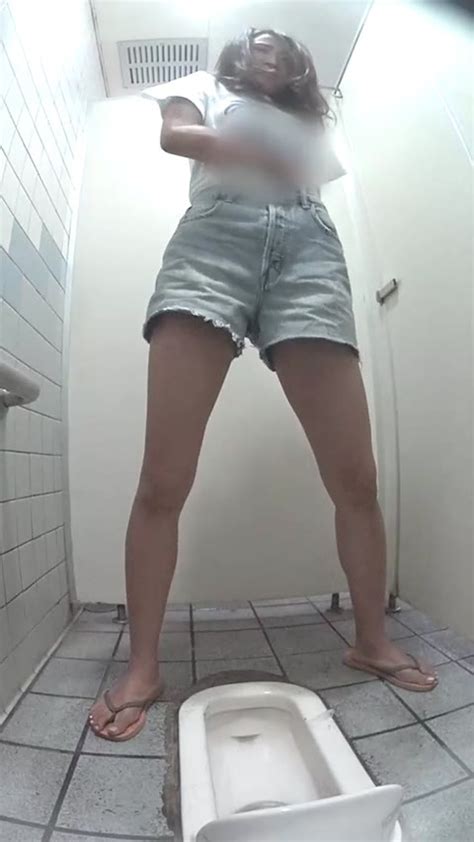 海の和式トイレを前から撮ってみた11うんこ厳選姉さん多め Javpeep
