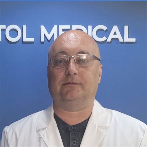 Doc Dr Aleksandar Gavrilović Capitol Medical