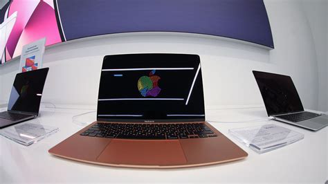 Продажи ноутбуков HP, Dell и Apple в РФ сократились более чем на 80% с ...