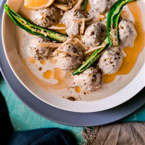 Malai Chicken Kofta Creamy Chicken Meatballs Pakistani Recipes