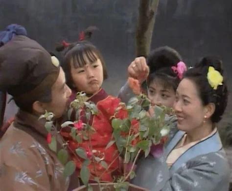 红楼梦里甄士隐的人生暗示了古代中产阶级文人最后的出路？百科ta说