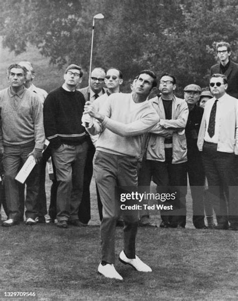 Bob Charles Golfer Photos And Premium High Res Pictures Getty Images