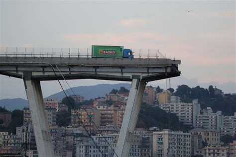 7 Of Historys Most Devastating Bridge Collapses History