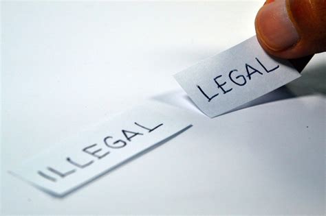 禁固刑の意味とは懲役刑との違いや刑務所での生活を解説 BizLog