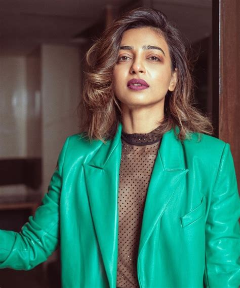 Radhika Apte R Radhikaaptefc