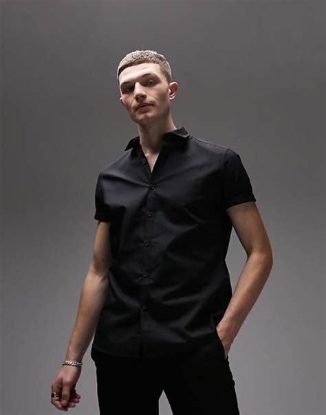 Topman Kurzärmliges Elegantes Hemd In Schwarz Mit Schmalem Schnitt