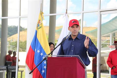 Ministro Del Poder Popular Para El Transporte Presidió Entrega De