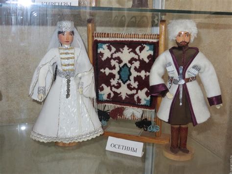 Куклы в национальных костюмах