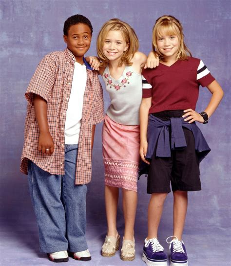 Iconic Mary Kate And Ashley Outfits You Re Still Obsessed With