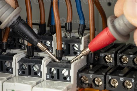 Testing Electrical Connections With Probes In A Terminal Block 51031620