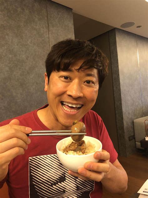 快訊／診所認定是醫療相關人員！侯昌明、曾雅蘭坦承：以志工身份打「好心肝」疫苗