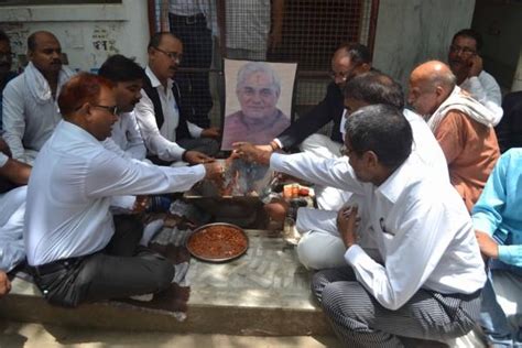 Atal Bihari Vajpayee Fans In Up Pray For His Recovery Photosimages