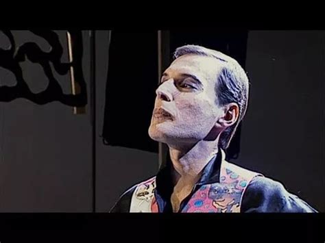 Freddie Mercurys Tragic Reason For Keeping Aids Diagnosis A Secret