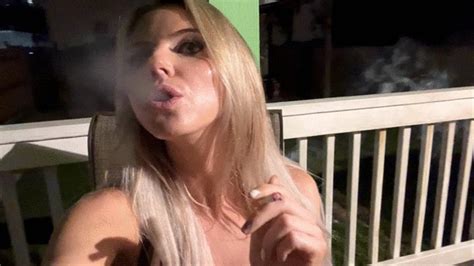 Smoke Slut Dream 1080p Princess Karlies Kinky Switch Clips Video