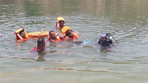 Two Sisters Died Due To Drowning In Closed Coal Mine In Surajpur Amar