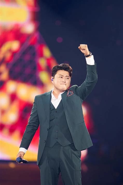 공익으로 군 복무 중이던 김호중 갑자기 훈련소 입소 소식 전했다 위키트리